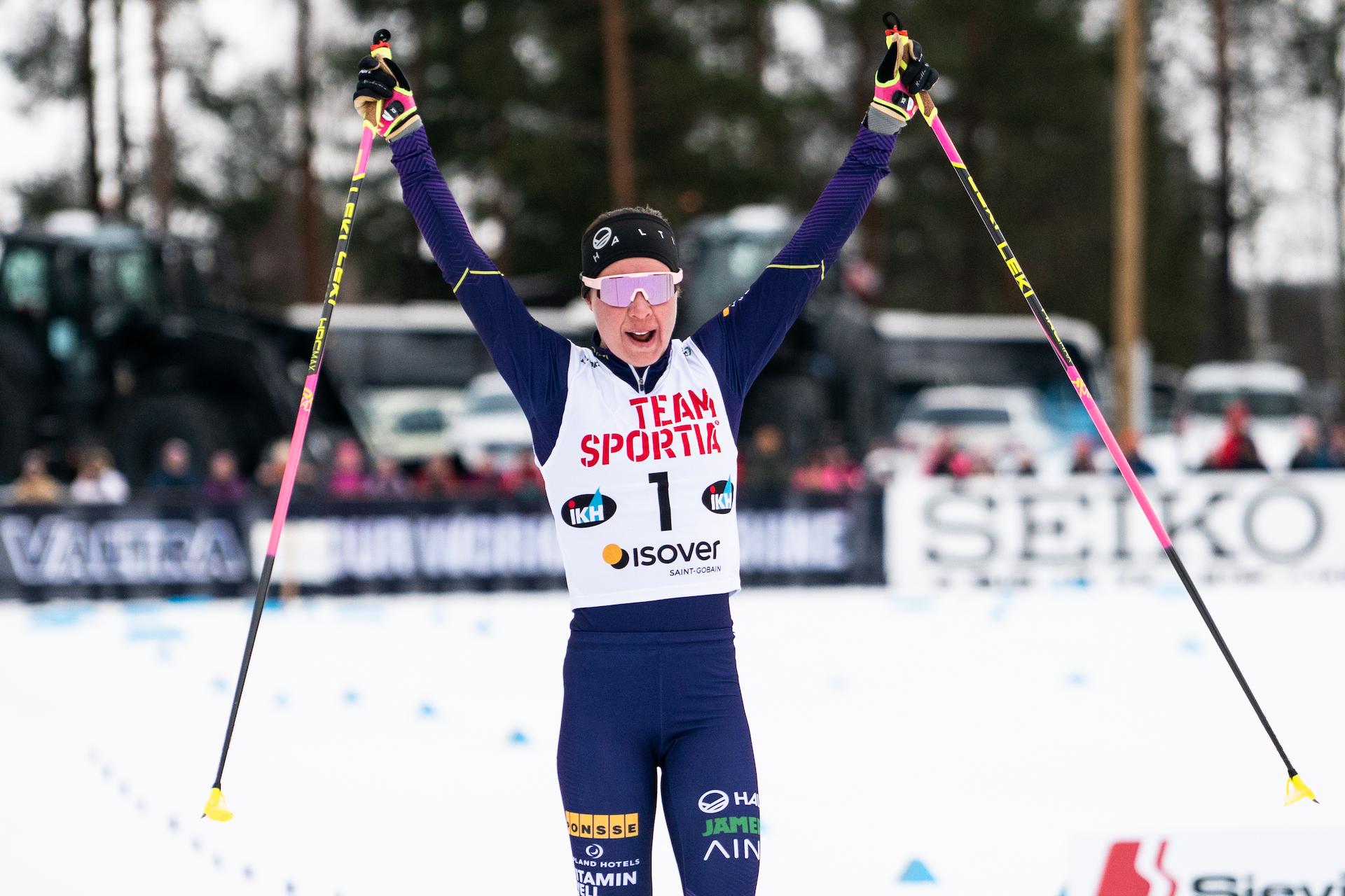 Kerttu Niskanen ja Perttu Hyvärinen tuplamestaruuksiin Äänekoskella - Suomen Hiihtoliitto